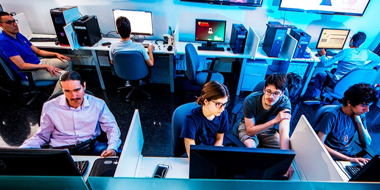 Compliance, collaboration and community: A discussion about Open Source