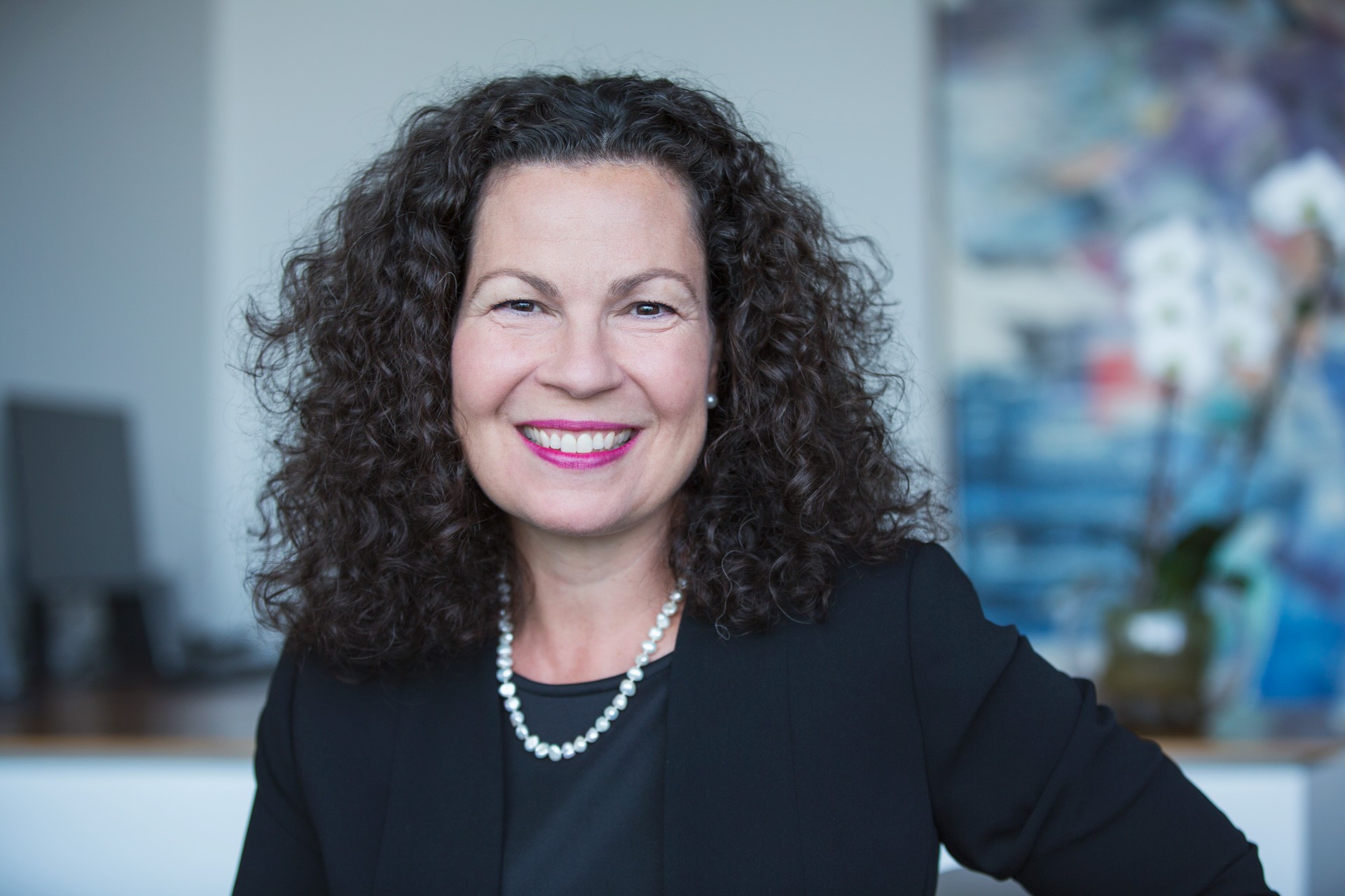 Dean Anne-Marie Croteau appointed chair of the Business School ...