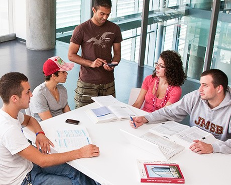Business education beyond the classroom | News - Concordia University