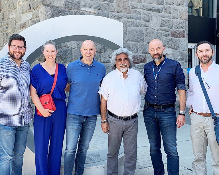 Des membres du corps professoral et du personnel de Concordia participent à des échanges ...