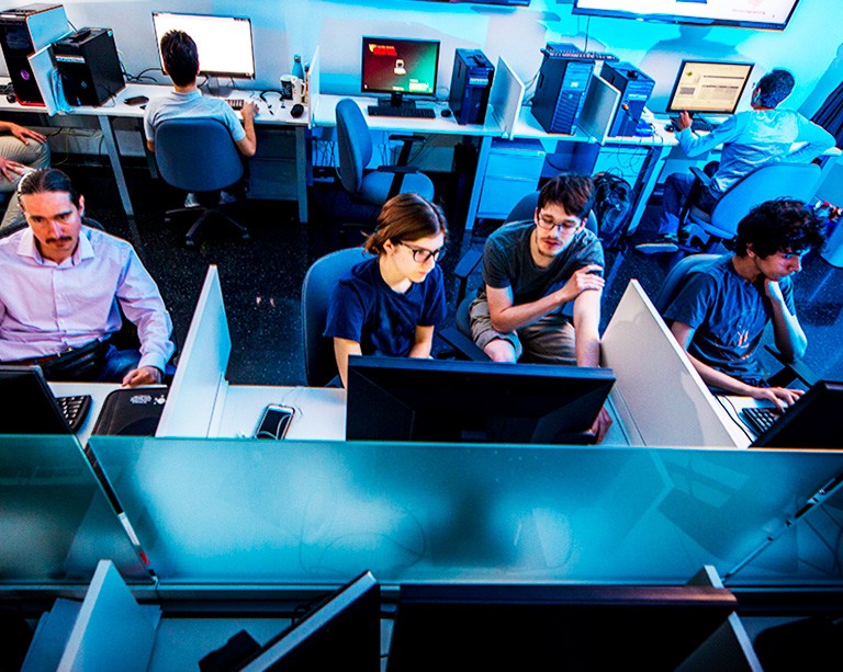 Concordia reçoit 560 000 $ pour créer le Centre de cyberfusion en libre ...