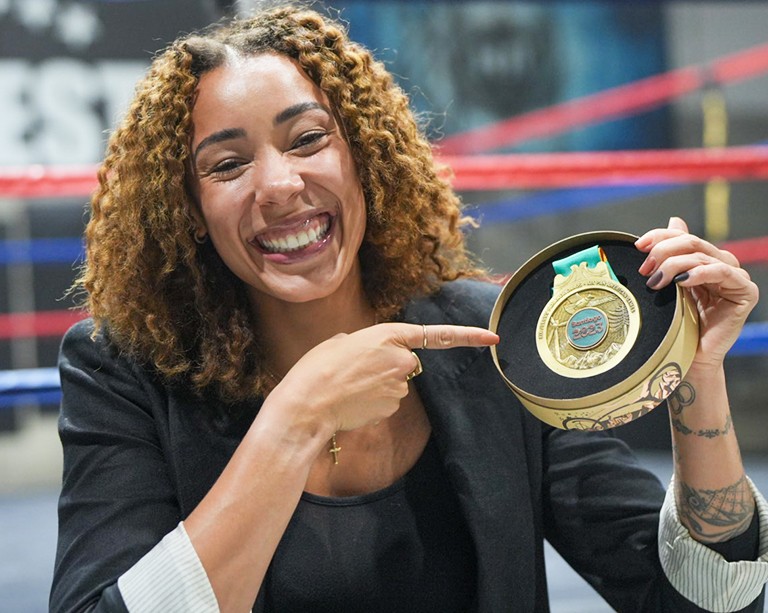 La boxeuse olympique Tammara Thibeault accomplit un nouvel exploit : l ...