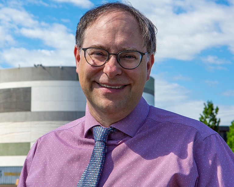 Louis Patrick Leroux sera le nouveau recteur de l’Université Saint-Paul ...